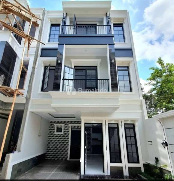 Rumah Baru Di Cluster Ijo Residence 2 Jagakarsa-Free Kitchen Set+Kompor ...
