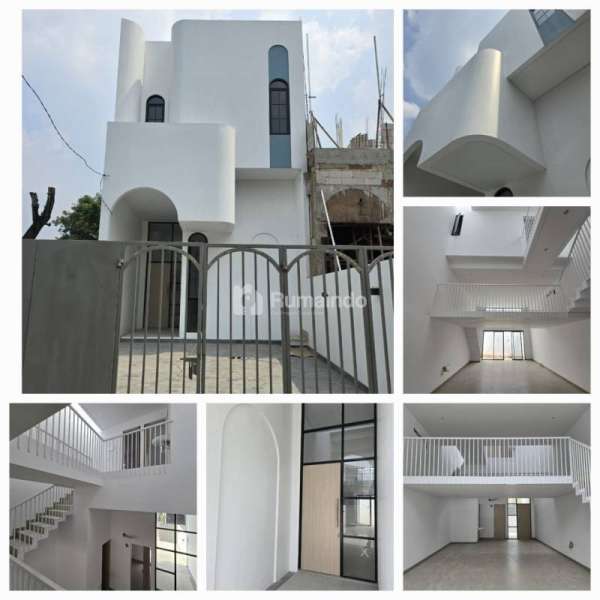 Rumah Design Yunani Little Santorini Ada di Joglo dan Meruya Utara ...